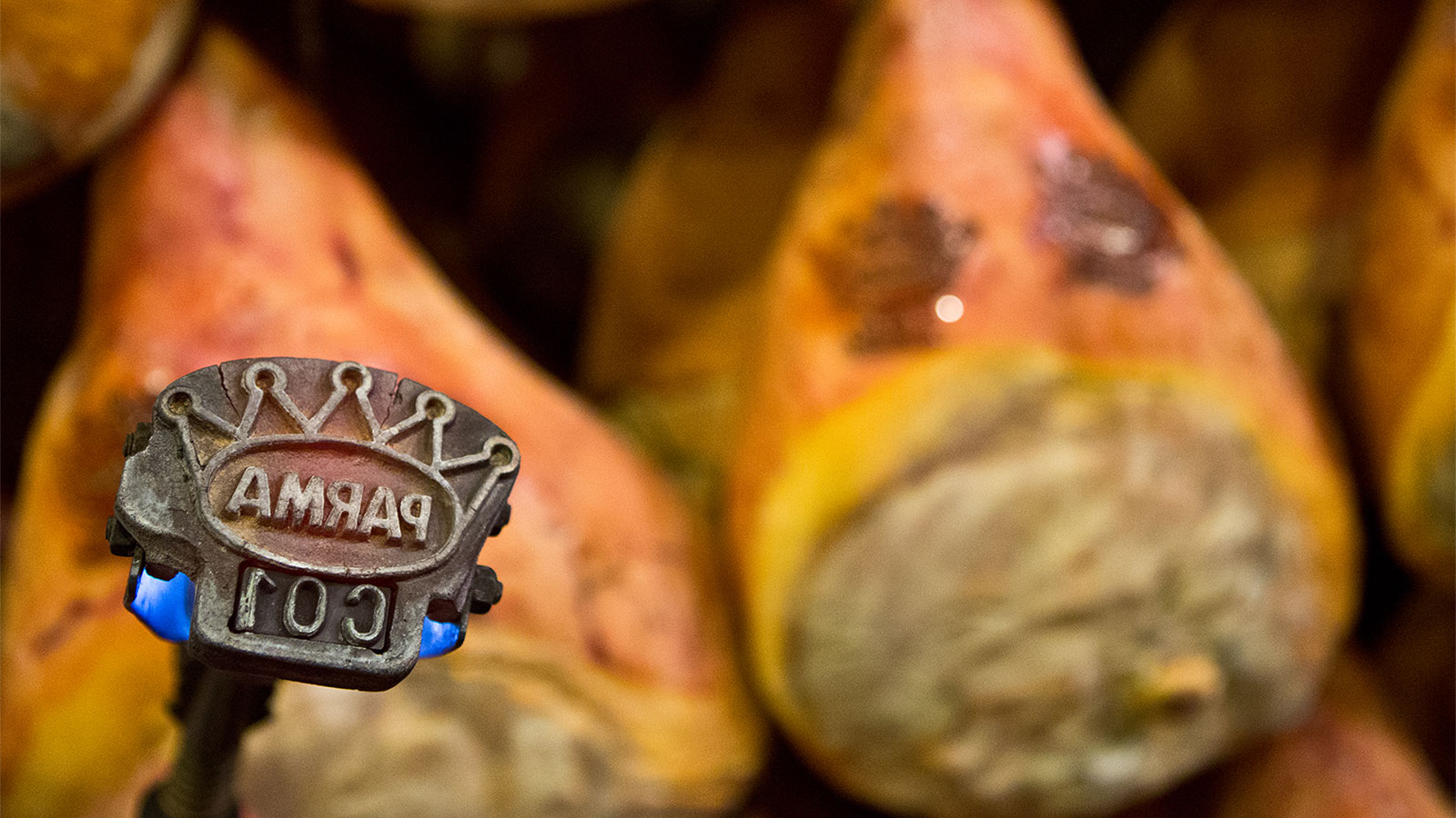 Identifying Prosciutto Di Parma - The Whole Leg